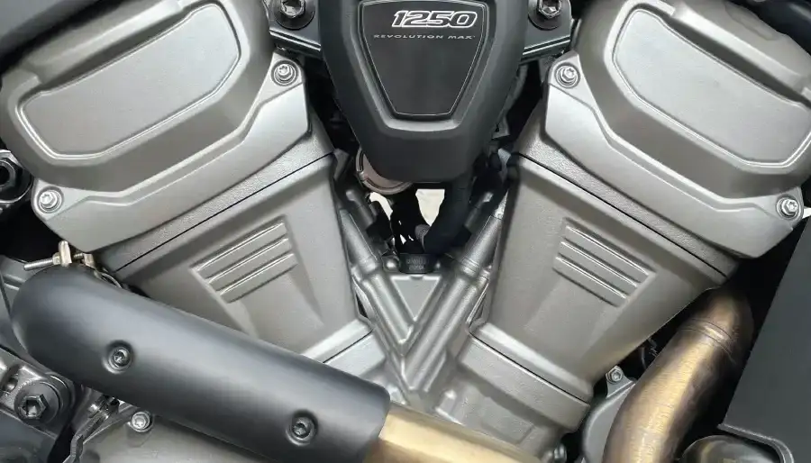 Understand Cubic Capacity (CC) In Two Wheelers and Its Effect On ...